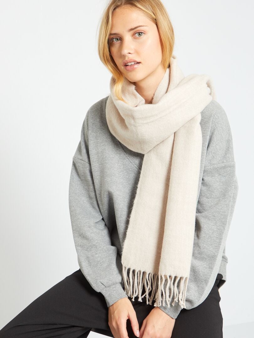 Grande écharpe unie à franges - Beige - Kiabi - 10.00€