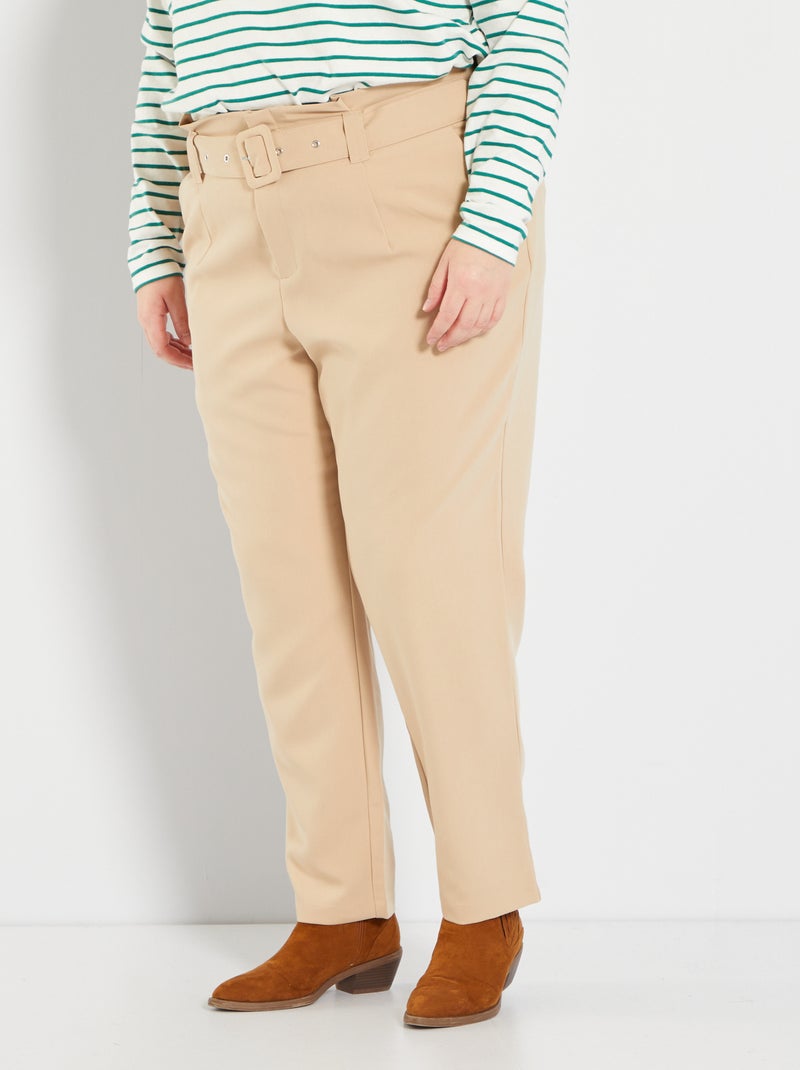 Strakke broek met brede riem - BIEGE - Kiabi - 25.00€