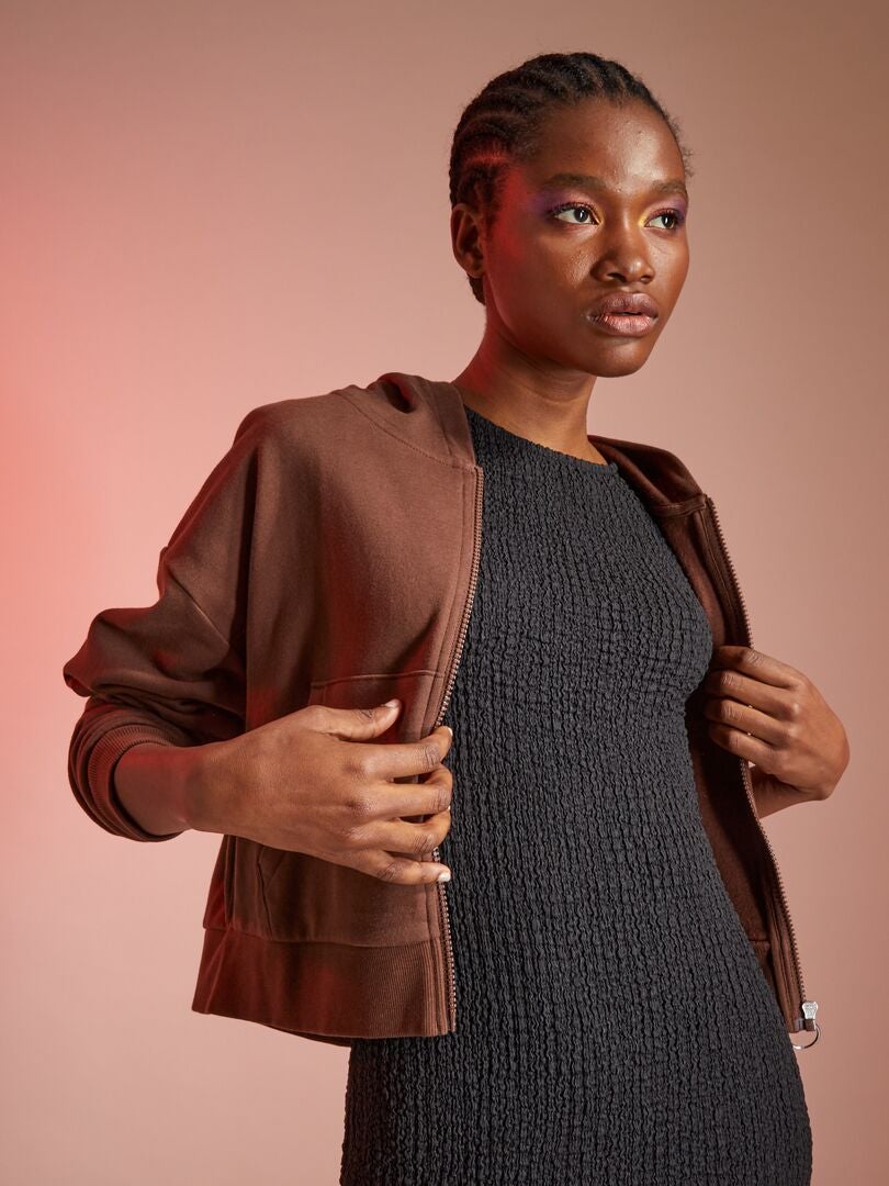 Sweat à capuche crop top - brun foncé - Kiabi - 12.00€